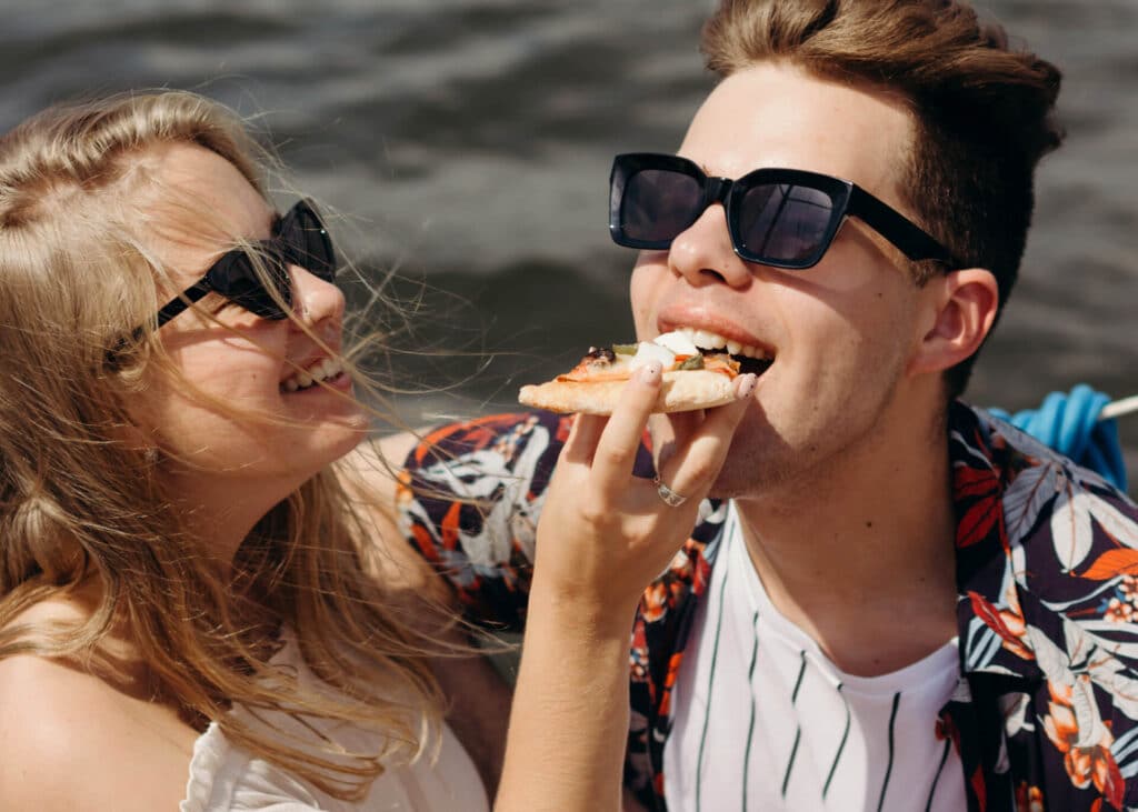 How to Be a Better Girlfriend: 27 Tips » GoDates