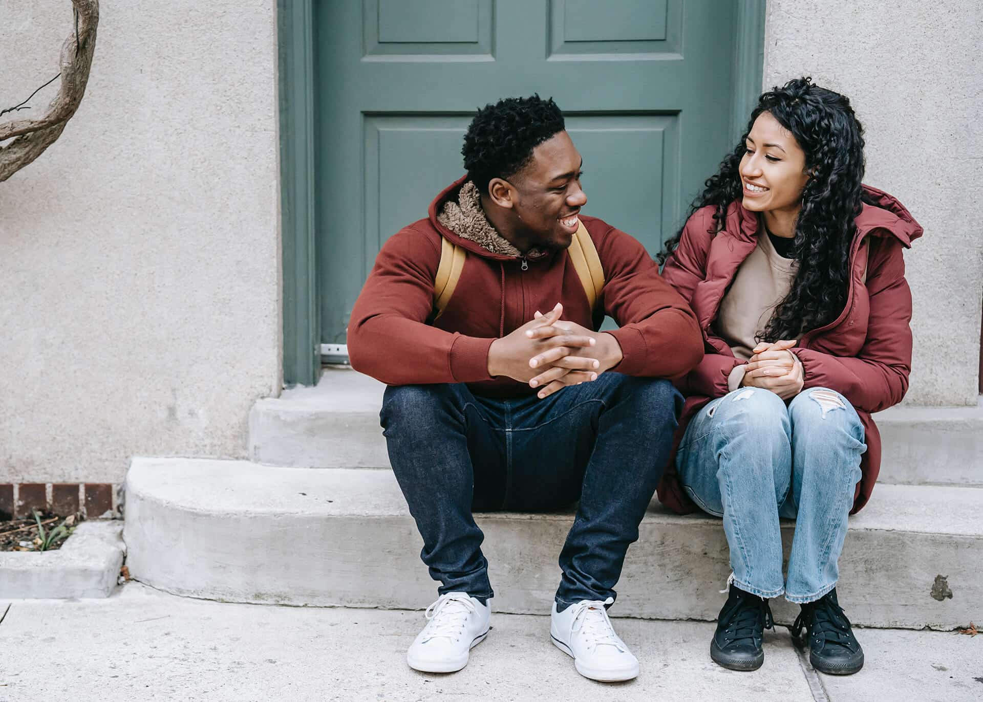 Chemistry Between People: 20 Signs It Really Exists » GoDates