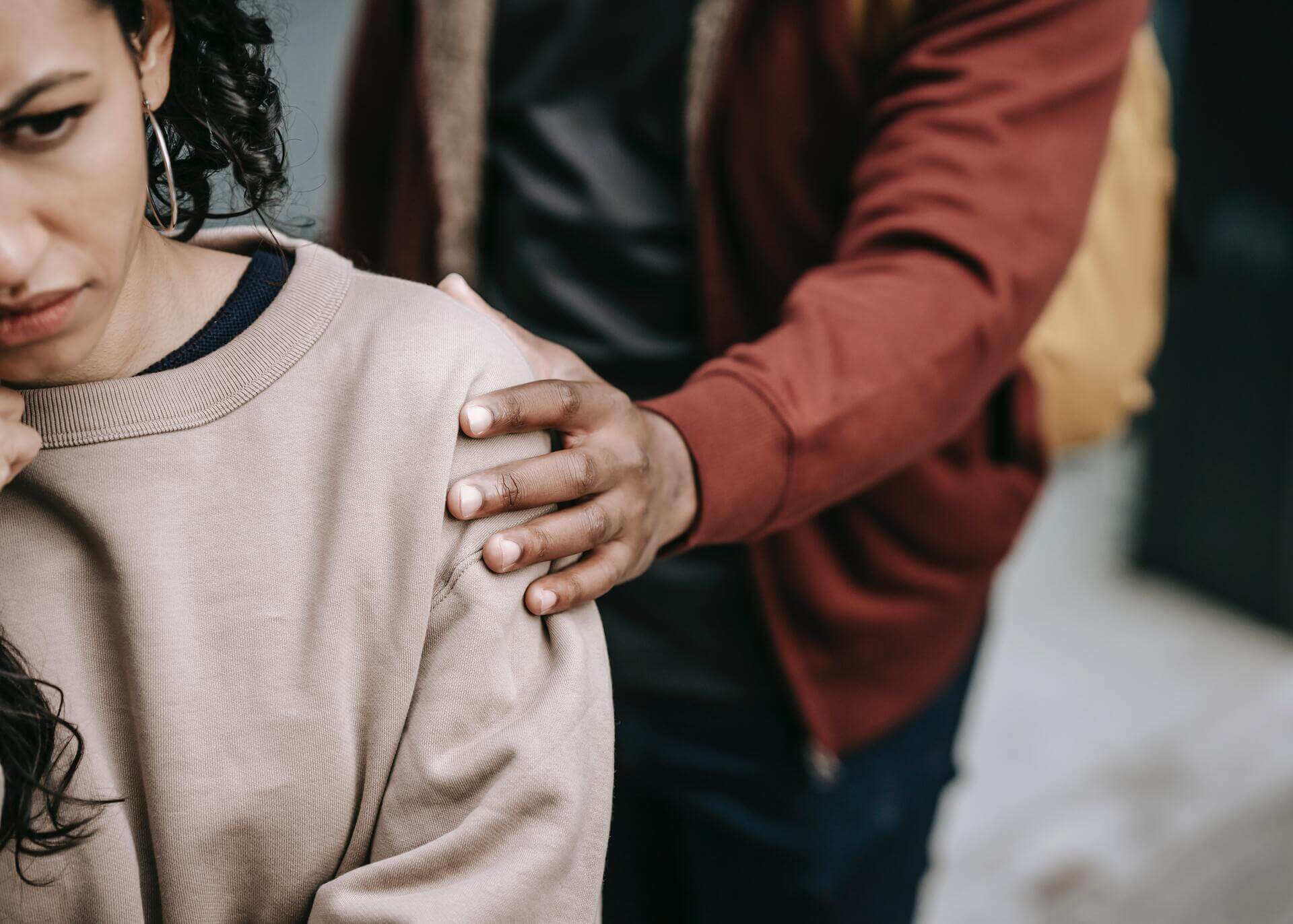42 Signs He Doesn't Love You Anymore » GoDates